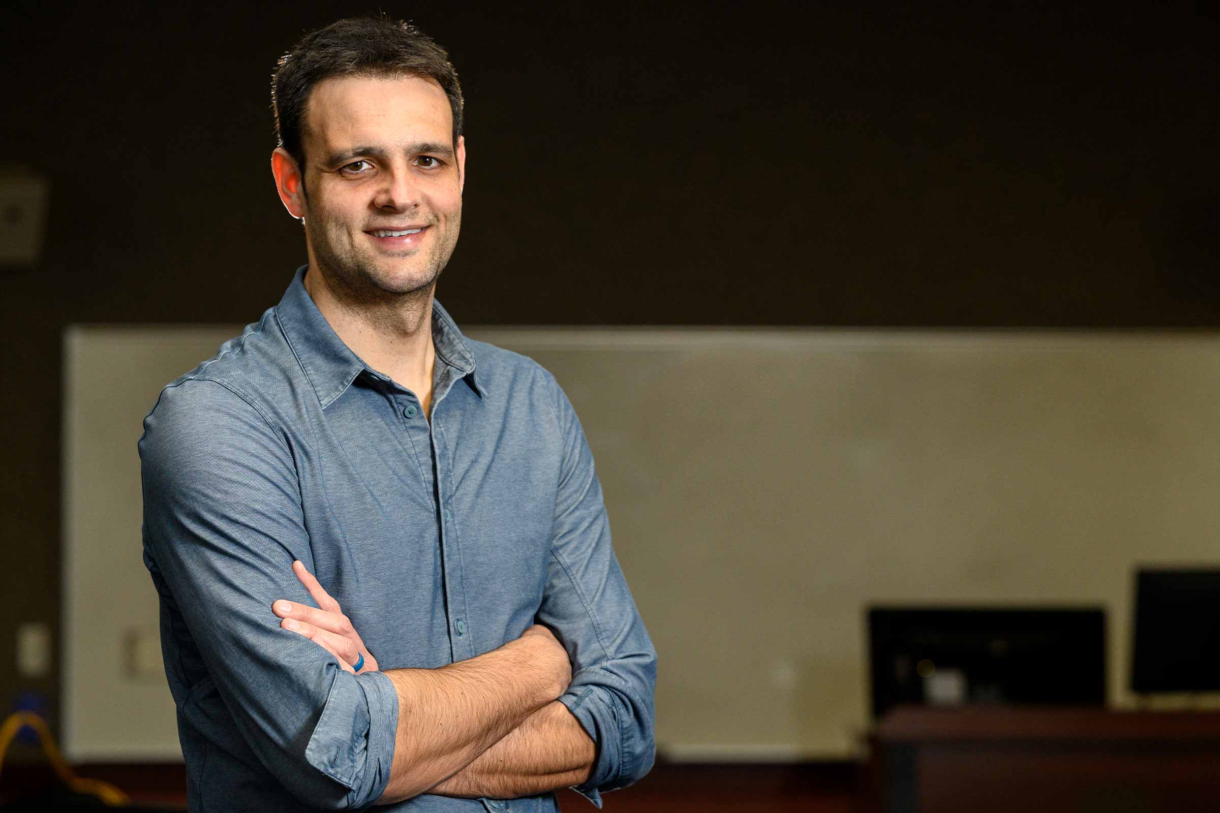 WSB’s Fabio Gaertner Wins 2023 Distinguished Teaching Award | Wisconsin ...