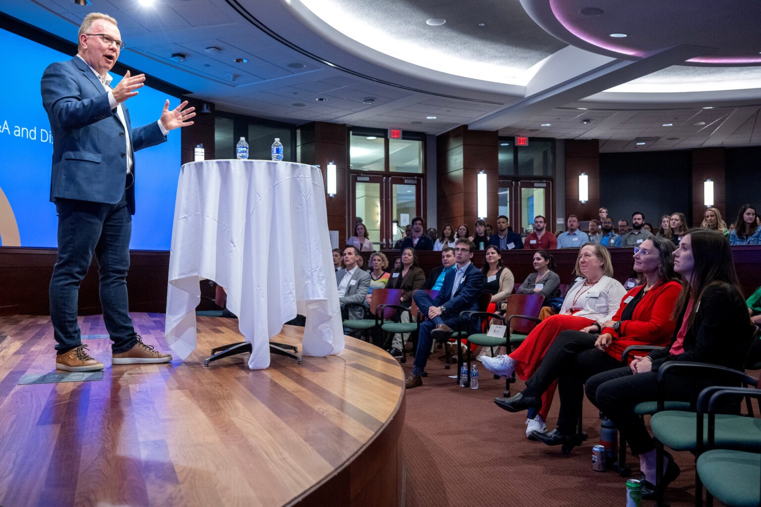 Mission-Oriented Leadership: The Benefits, the Challenges, and the ...